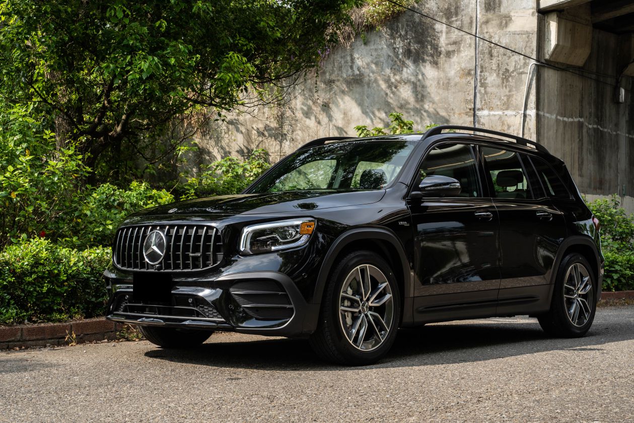 全新車 2021 BENZ GLB35 AMG 跟車 柏林 大滿配#2555 賓士第三方認證 - 船長車庫