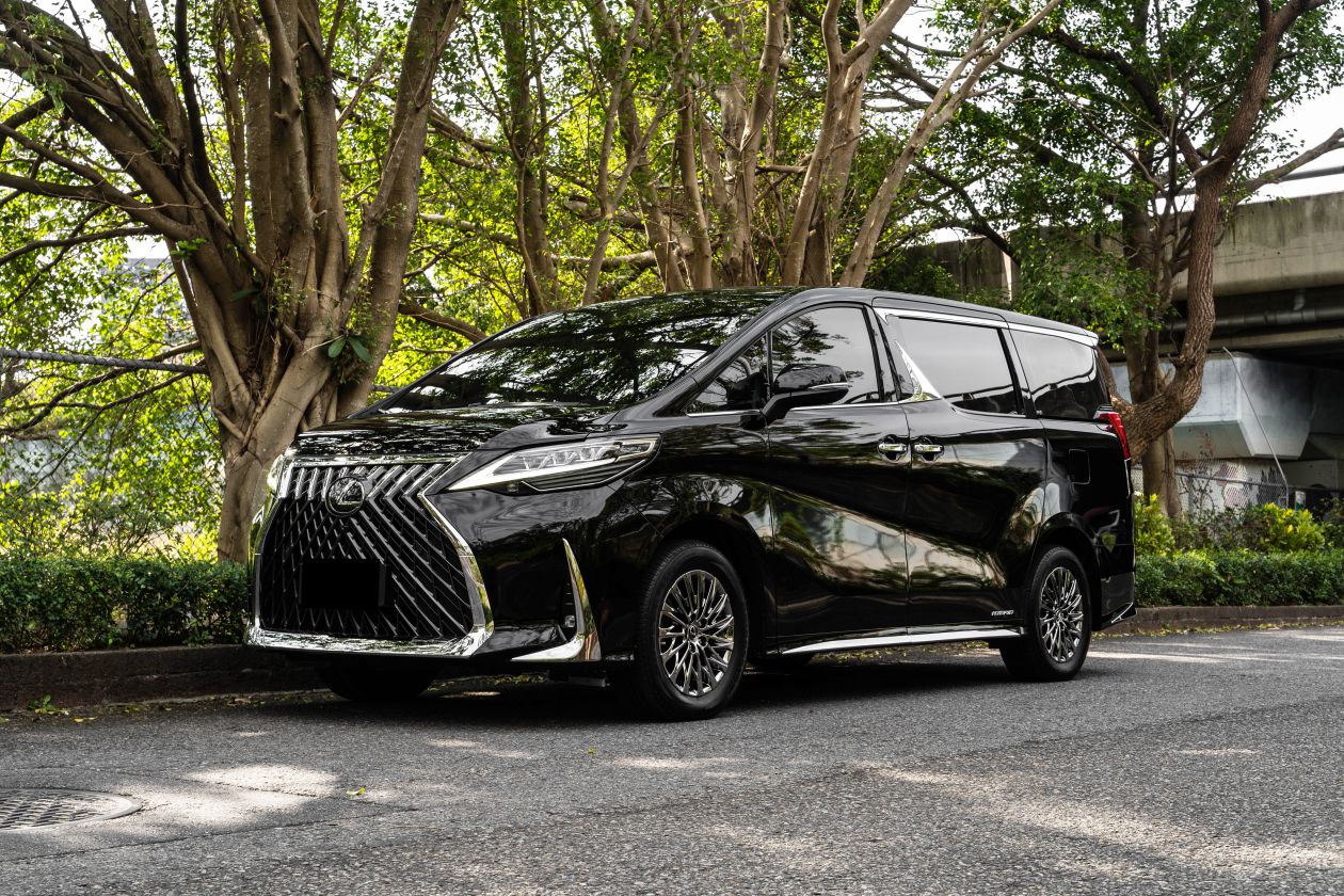 總代理 2023 Lexus LM300h 七人座 / 全車犀牛皮#4951 LEXUS第三方認證 - 船長車庫