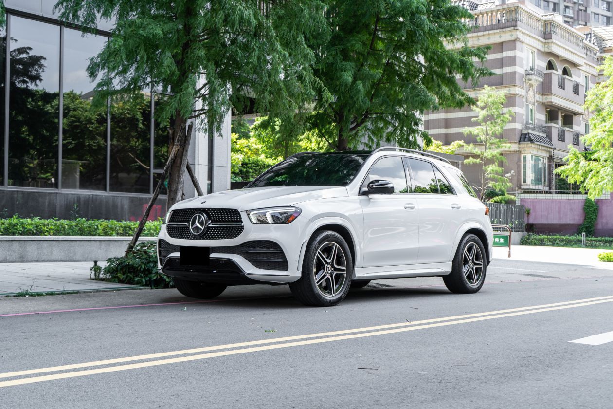 2021 BENZ GLE350 AMG 超低里程 . 眾多選配#2291 賓士第三方認證 - 船長車庫